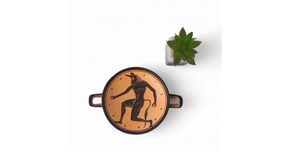 Minotaur kylix, black figure pot used as a drinking cup