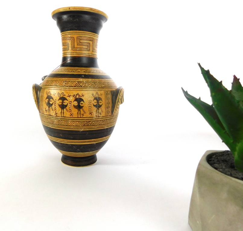 Attic Middle Geometric amphora with warriors